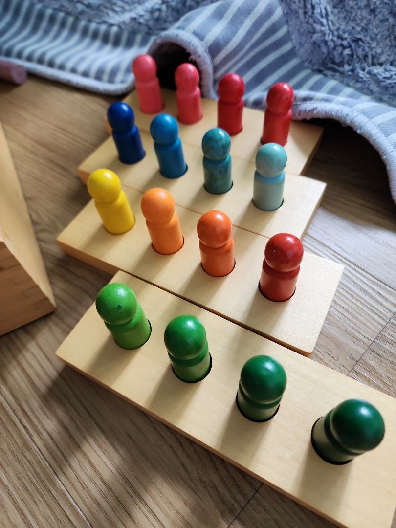 Wooden colour matching peg dolls, Hobbies & Toys, Toys & Games on Carousell