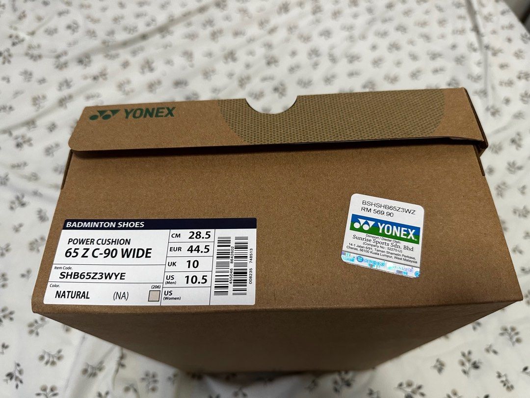 Yonex power cushion 65z WIDE (28.5cm), Sports Equipment, Sports & Games ...