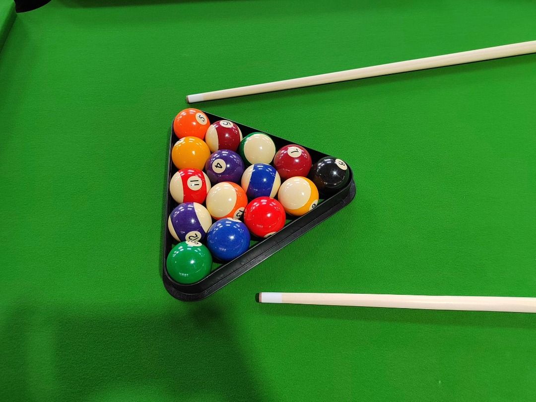 5x9ft Coin Operated Billiard Table, Sports Equipment, Sports & Games ...