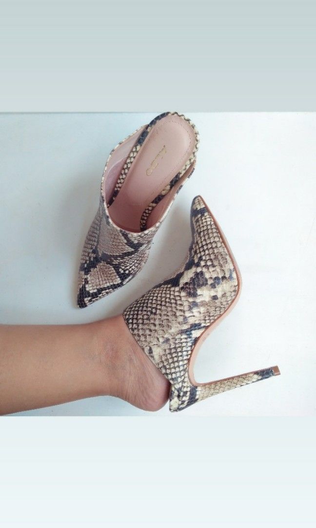 Aldo Snake Pumps, Women's Fashion, Footwear, Heels on Carousell