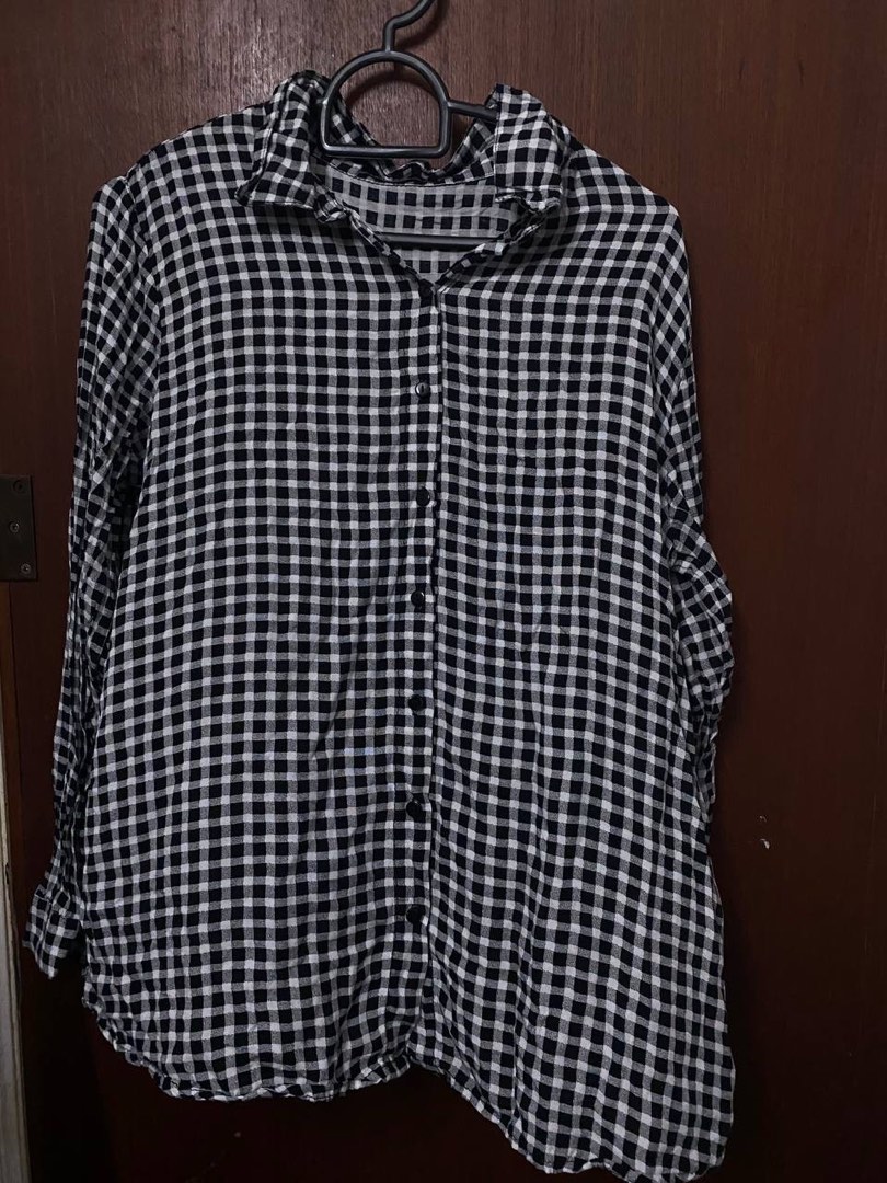 Black Checkered Top, Women's Fashion, Tops, Longsleeves on Carousell