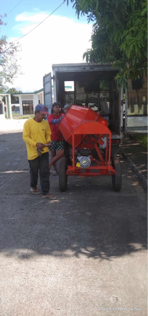 Brand New One Bagger Cement Mixer w/ Yamato Gas Engine 7.5HP ...
