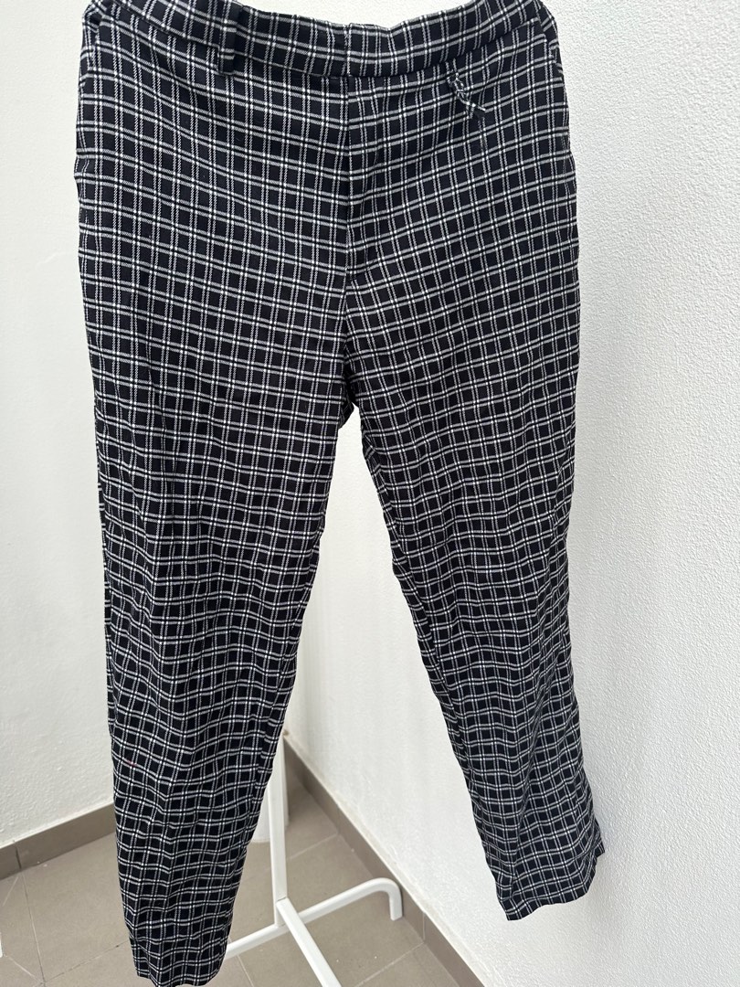 Checker Pants, Women's Fashion, Bottoms, Jeans & Leggings on Carousell