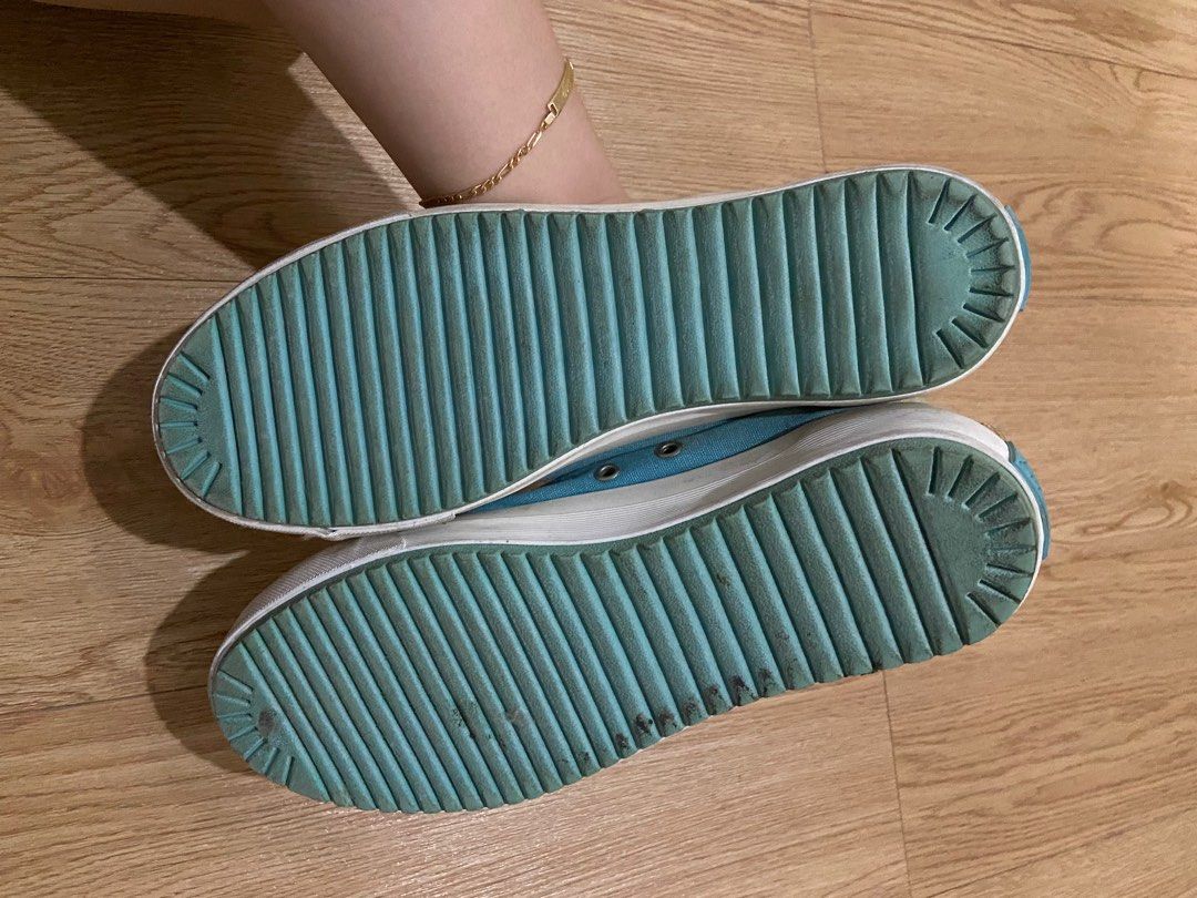 Colorful Shoes (SHOEBOX), Women's Fashion, Footwear, Sneakers on Carousell