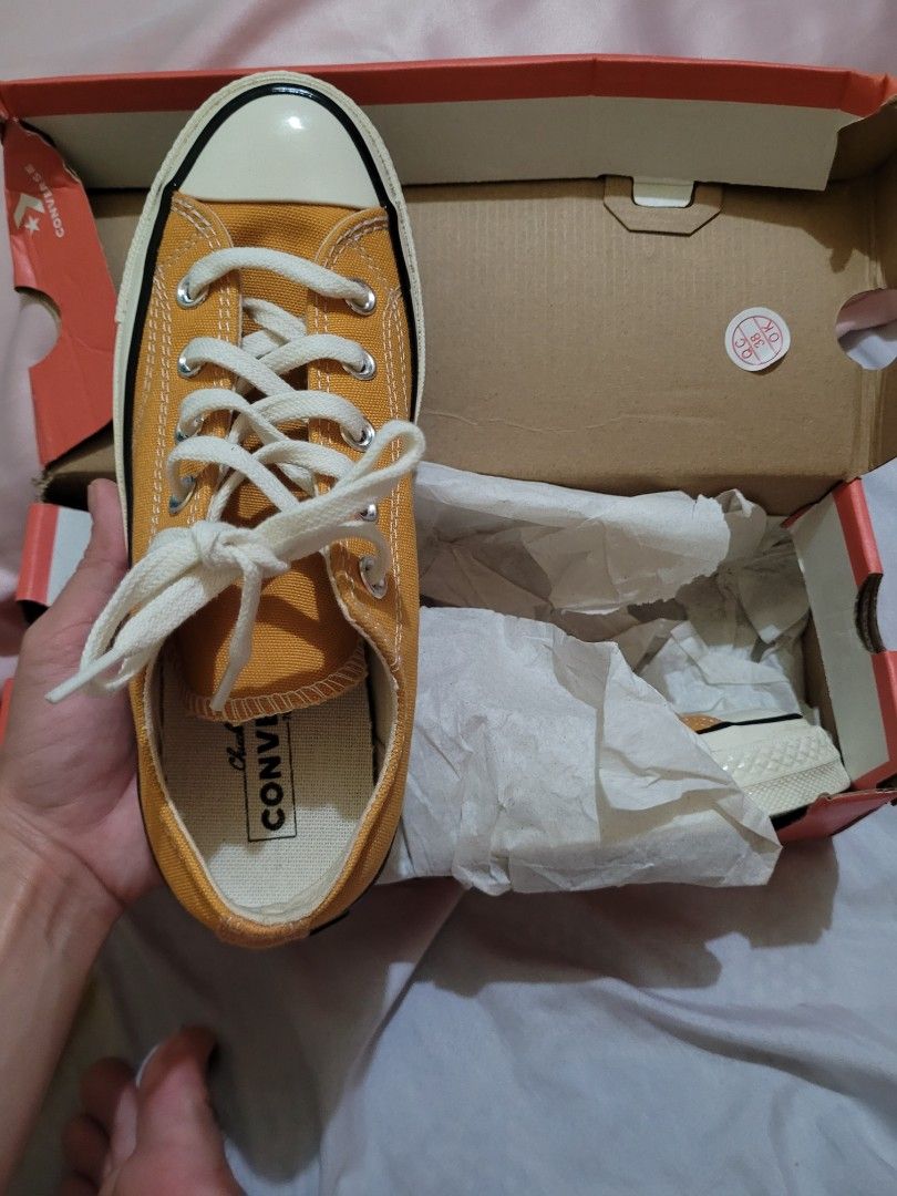 Converse authentic, Women's Fashion, Footwear, Sneakers on Carousell