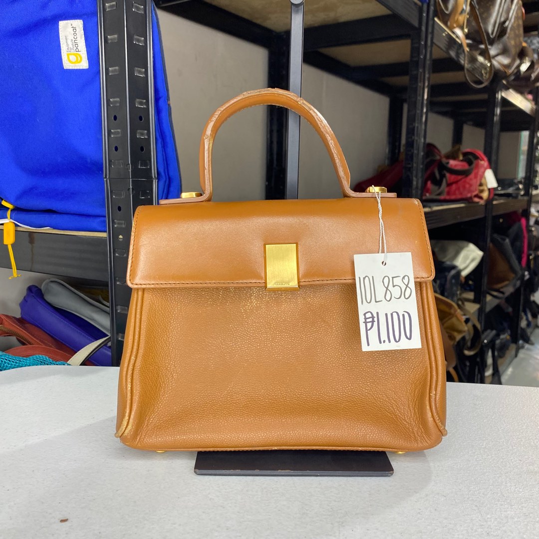 Couronne - IOL858, Luxury, Bags & Wallets on Carousell