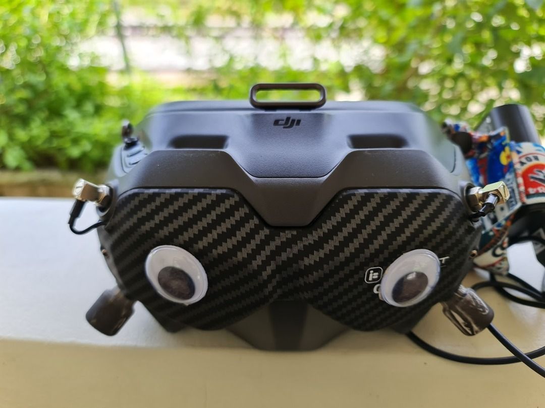 DJI Goggles V2 (with iflight crystal patch and stubby antennas ...