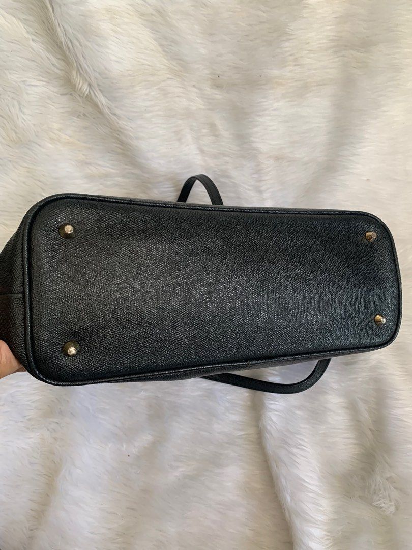 Donkie Mania Shoulder Bag, Women's Fashion, Bags & Wallets, Shoulder ...