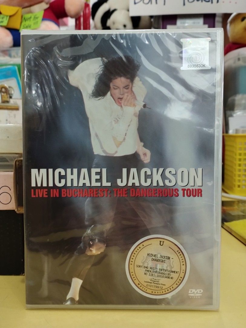 (DVD) Michael Jackson Live In Bucharest: The Dangerous Tour, Hobbies & Toys, Music & Media, CDs ...