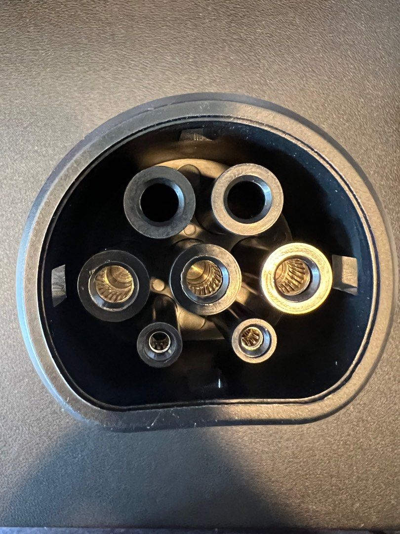 Ev V2l Adapter Type 2 With Universal Socket Mobile Phones And Gadgets