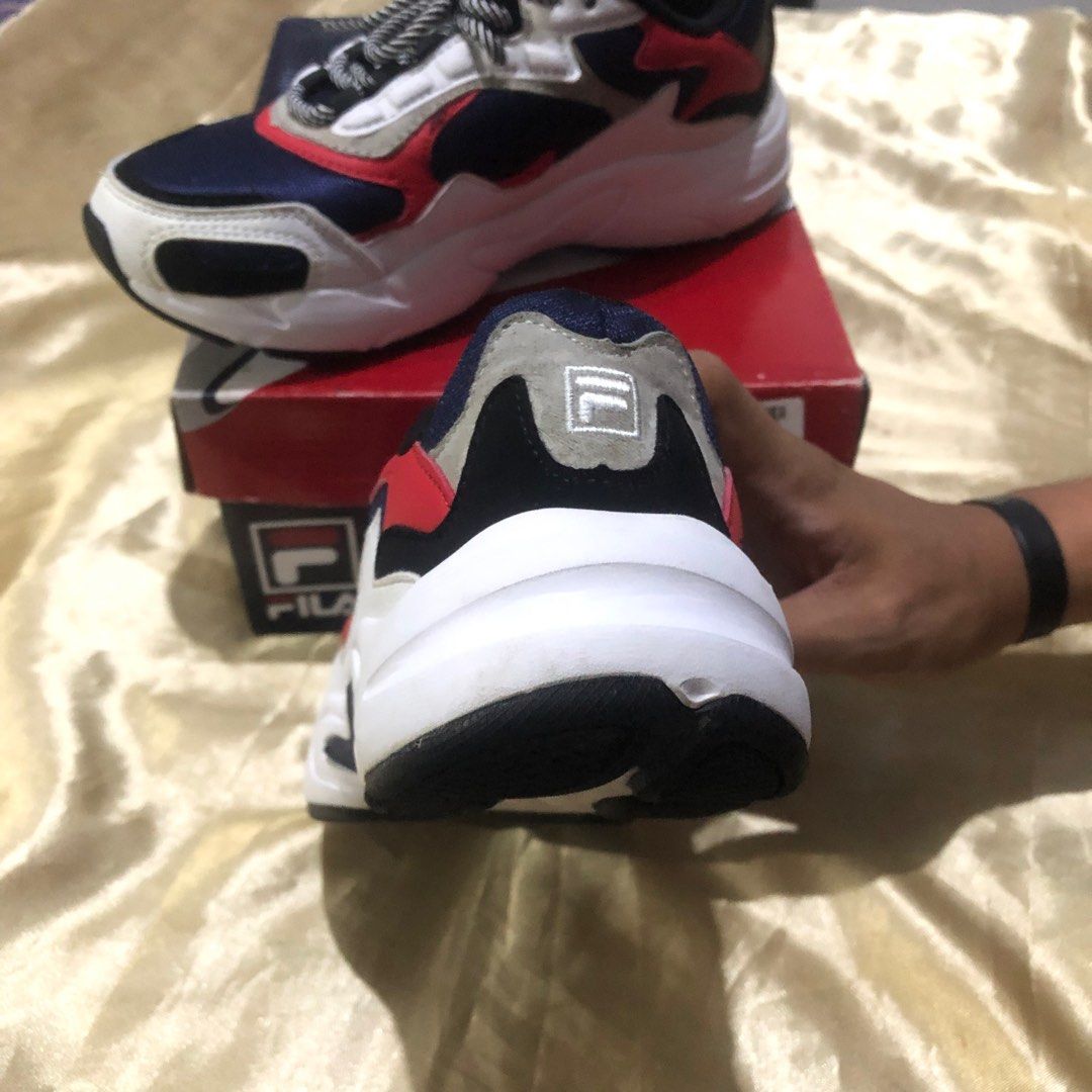 FILA LUMINANCE, Women's Fashion, Footwear, Sneakers on Carousell