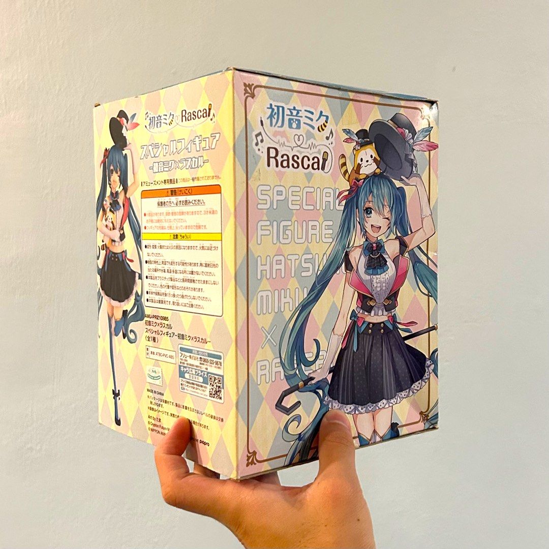 [FLASH SALE] - Hatsune Miku & Araiguma Rascal Special Figure (FuRyu ...