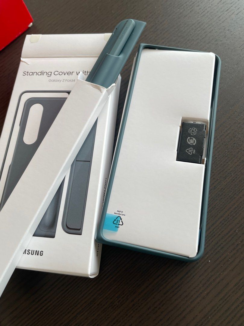 Fold 4 original casing, Mobile Phones & Gadgets, Mobile & Gadget ...