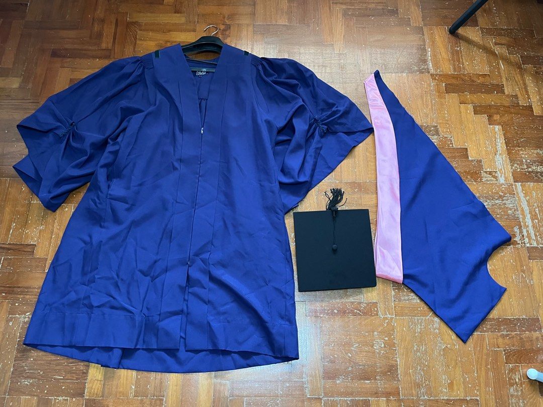 Graduation gown - NUS bachelor of Arts & Social Science, Everything ...