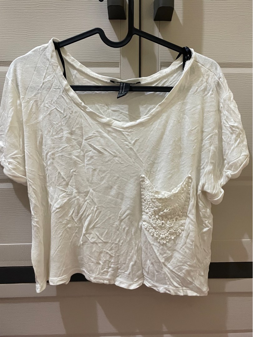 Hanging loose top, Women's Fashion, Tops, Others Tops on Carousell