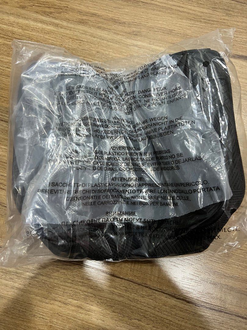 HUGO BOSS MULT MALE POUCH, Men's Fashion, Bags, Belt bags, Clutches and ...