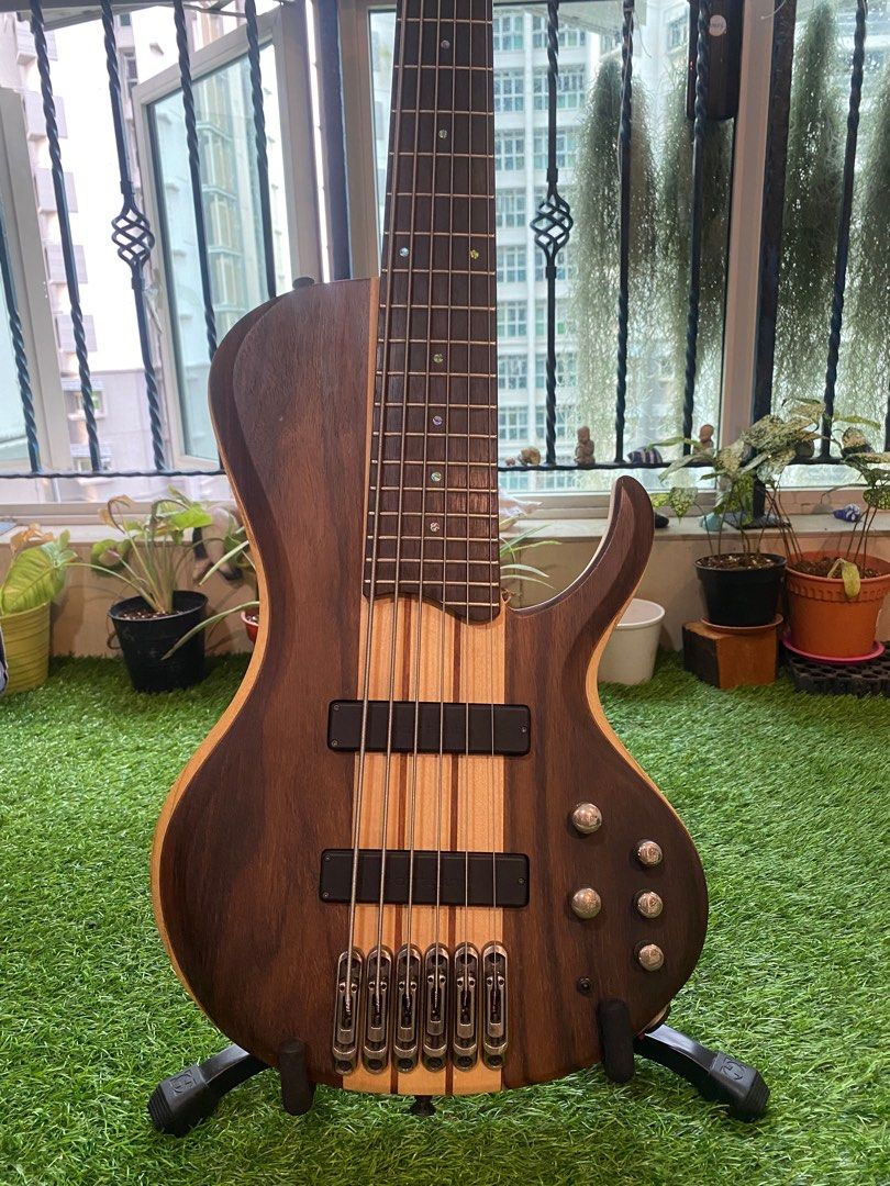 Ibanez BTB686SC 6 string single cut bass, Hobbies & Toys, Music & Media ...