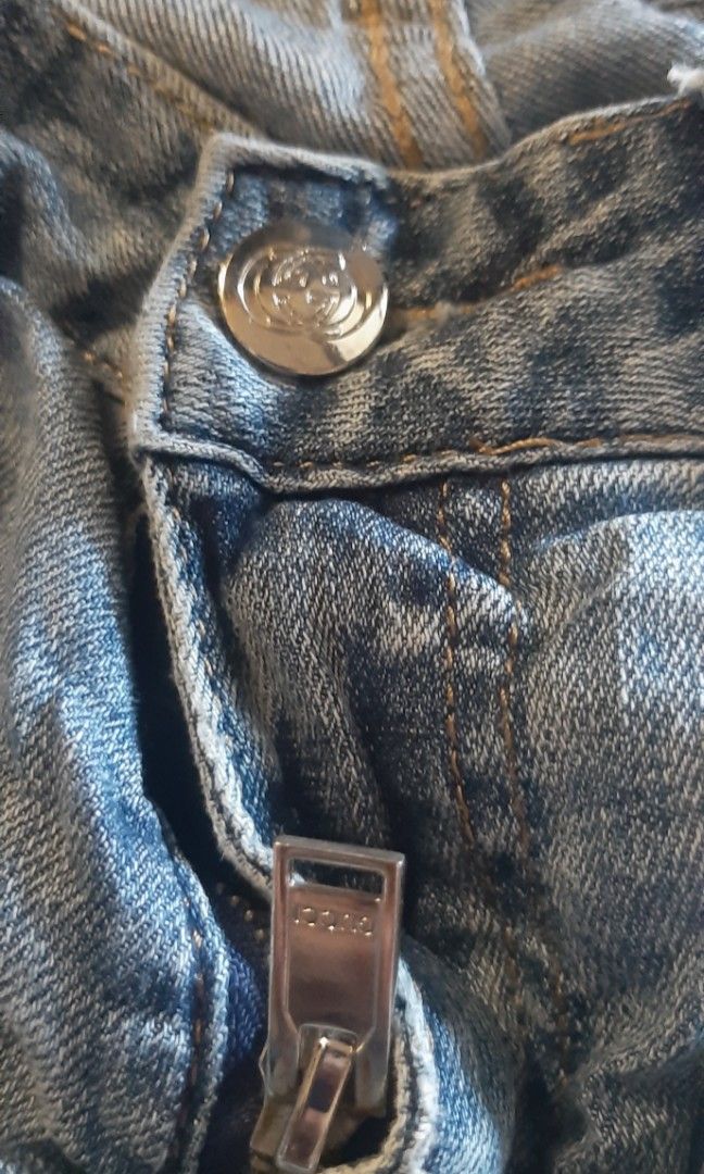 jeand, Men's Fashion, Bottoms, Jeans on Carousell