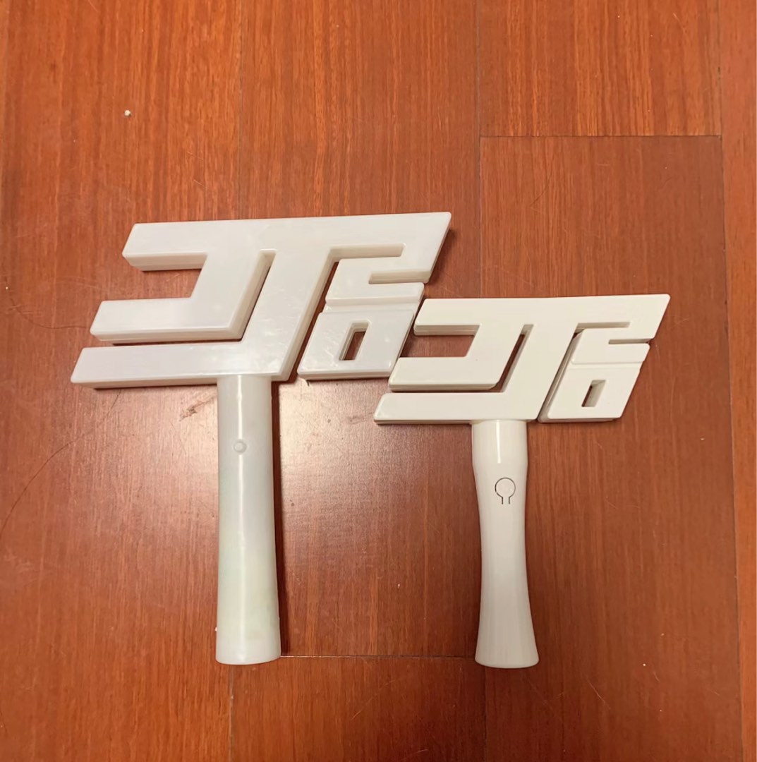 JJ Lin JJ20 lightstick, Hobbies & Toys, Memorabilia & Collectibles, Fan ...