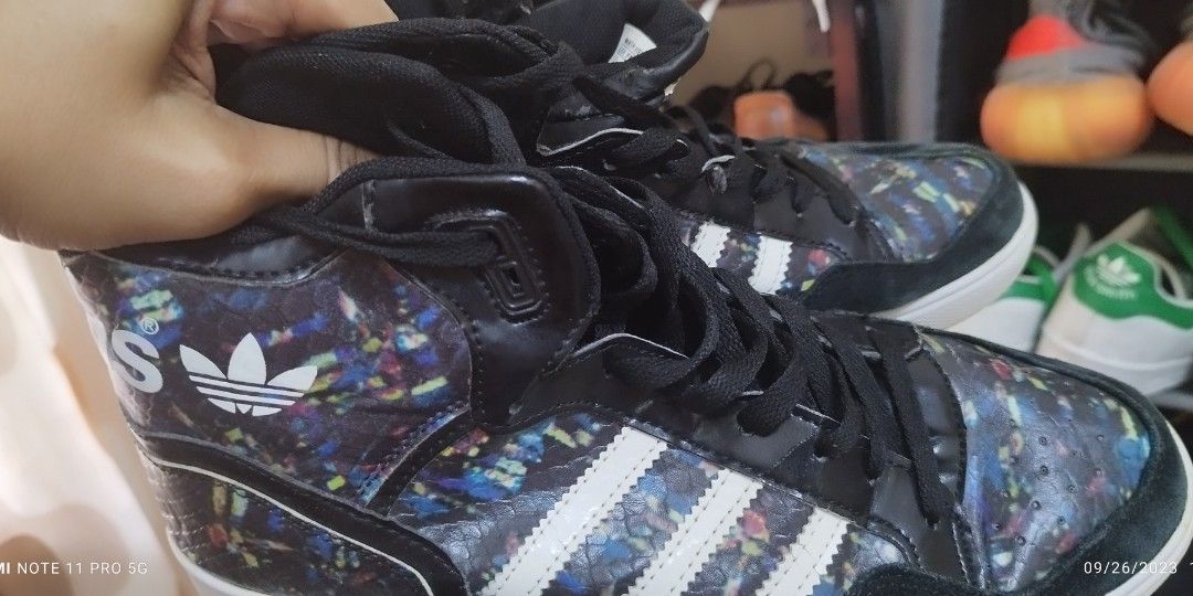 Kasut adidas HiCut 10.5uk, Men's Fashion, Footwear, Sneakers on Carousell