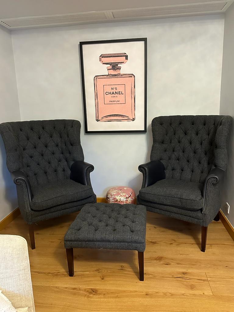 King Edward chairs and foot stall, 傢俬＆家居, 傢俬, 其他家居傢俬 - Carousell