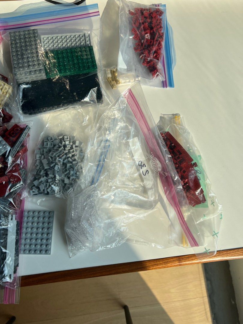 Lego 21010 Robbie House, Hobbies & Toys, Toys & Games on Carousell