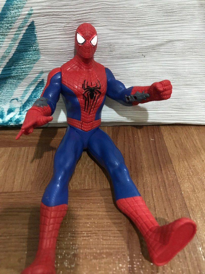 Marvel Hasbro Talking and Lights up Spider Man, Hobbies & Toys, Toys ...