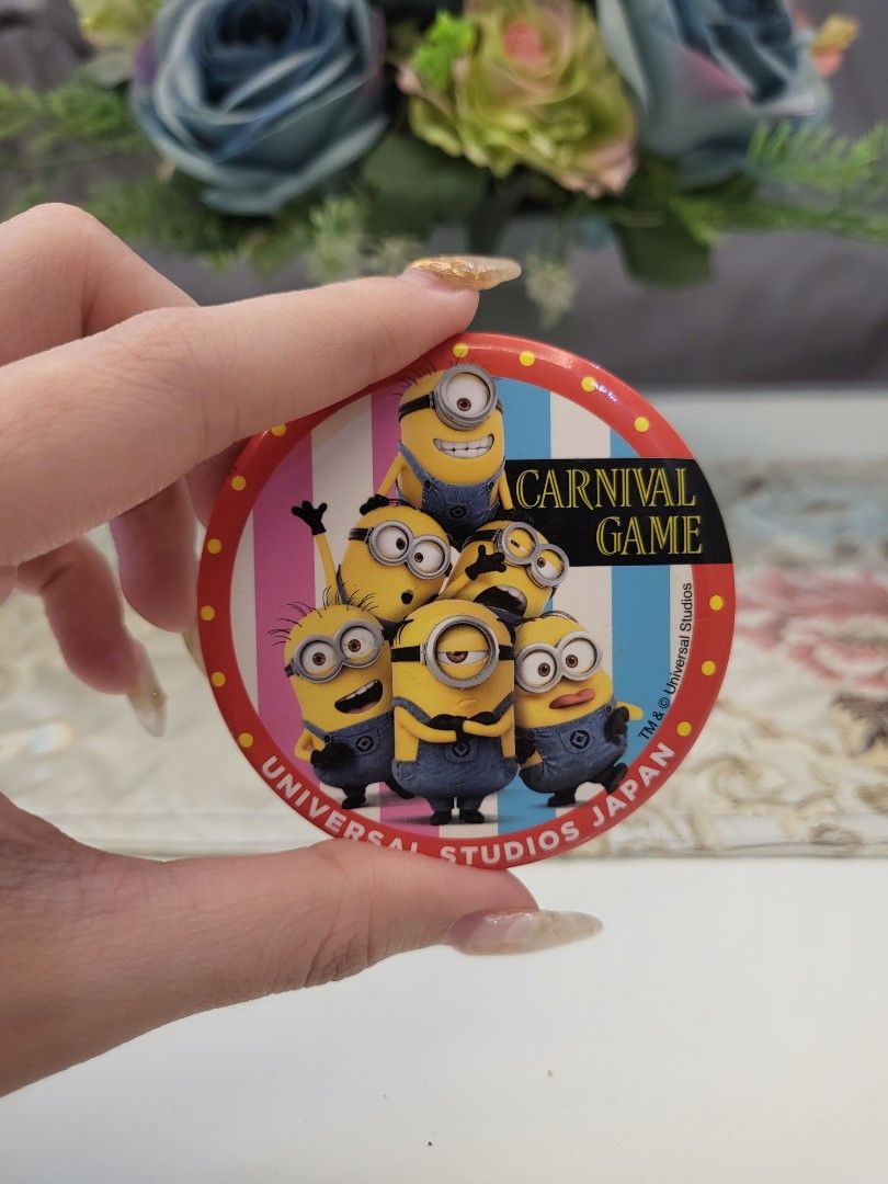 Minion Medium Badge, Hobbies & Toys, Toys & Games on Carousell