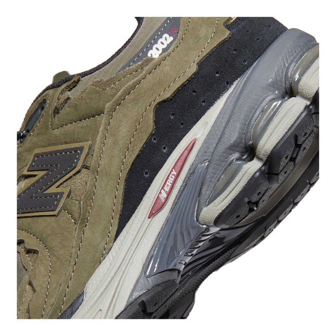 New Balance 2002R Ripstop Protection Pack 'Dark Moss', Men's Fashion ...