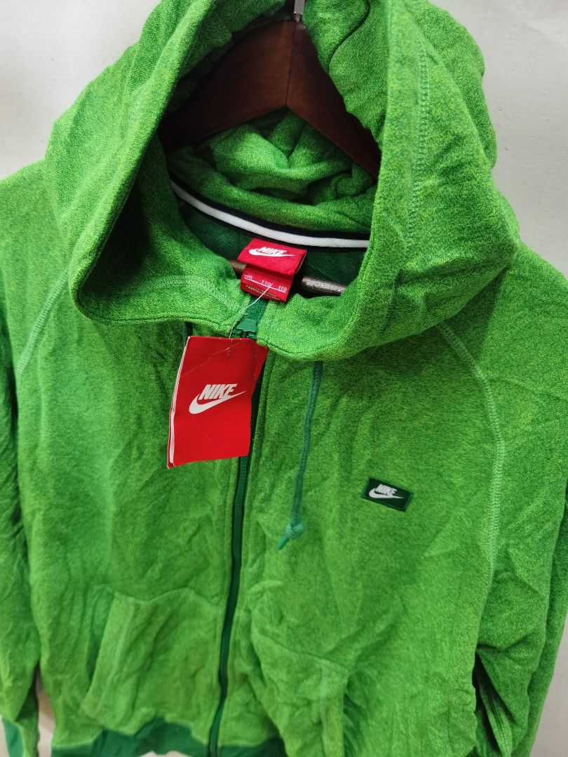 Nike mustard, Men's Fashion, Tops & Sets, Hoodies on Carousell