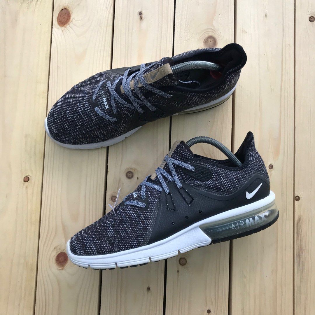 Nike Sneakers Sport Kasut Bundle RM6O, Looking For on Carousell