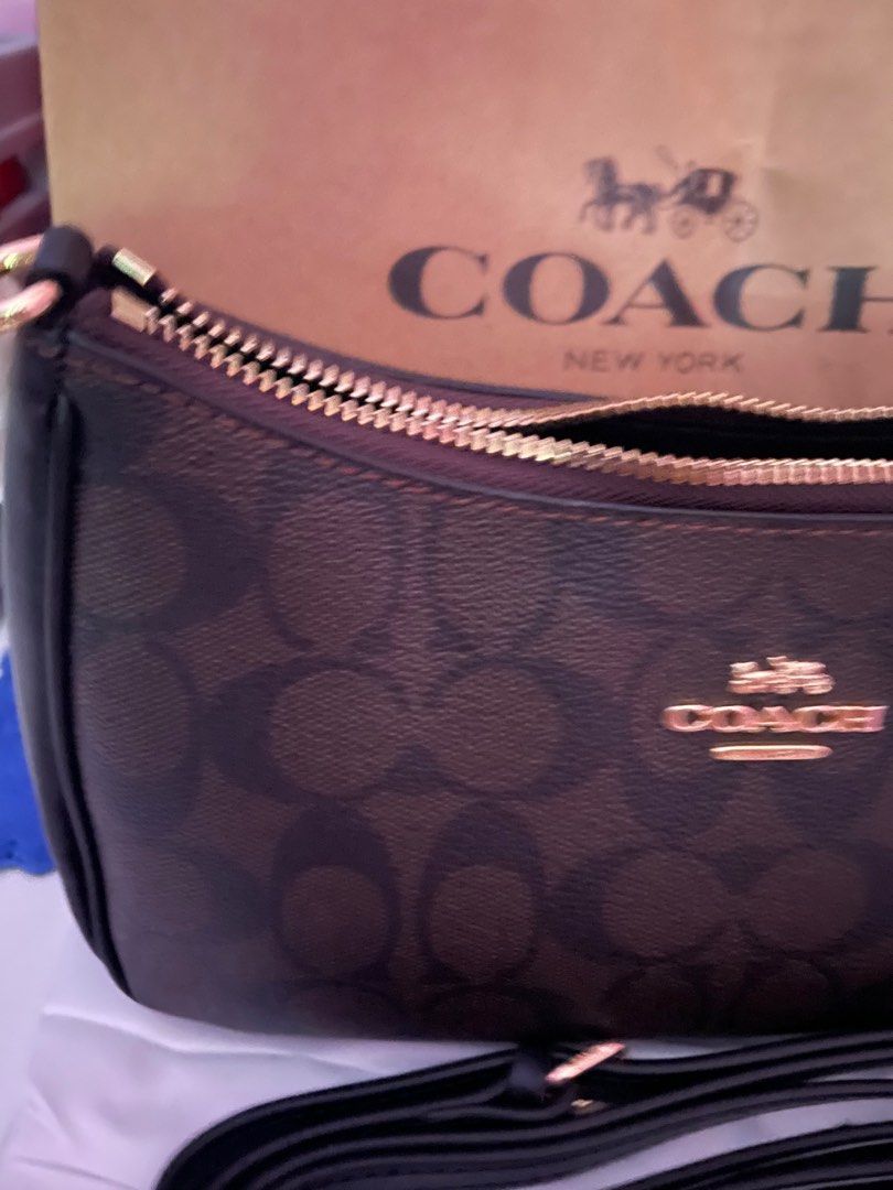 On Hand Original Coach Bag w/ adjustable strap, Luxury, Bags & Wallets ...