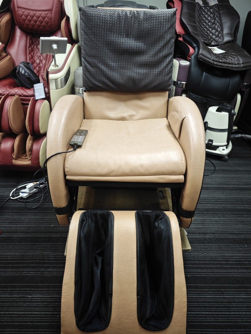 Osim udiva star massage chair, Health & Nutrition, Massage Devices on ...