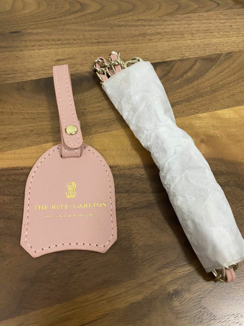 Ritz Carlton pink woven leather mooncake vanity case, Women's Fashion ...