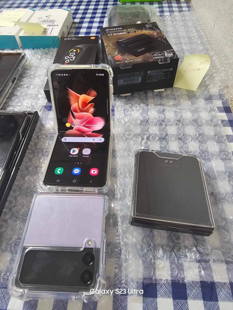 Samsung zflip 5, Mobile Phones & Gadgets, Mobile Phones, Android Phones ...