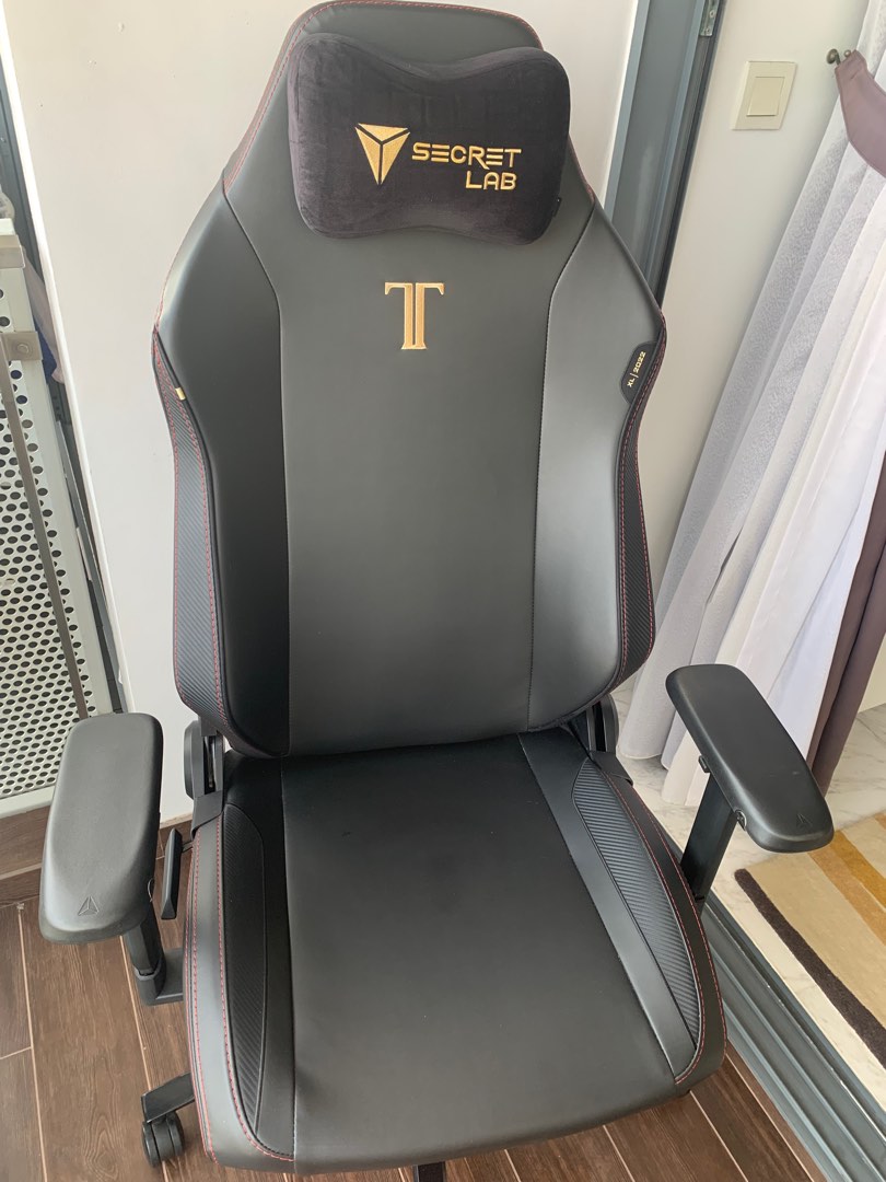 Secret lab Titan Evo 2022, Furniture & Home Living, Furniture, Chairs ...