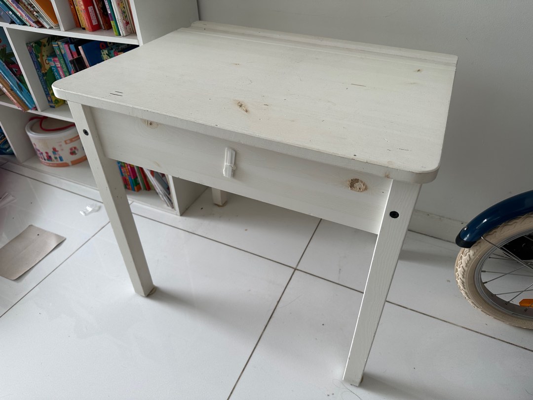 Table, Babies & Kids, Baby Nursery & Kids Furniture, Kids' Tables ...