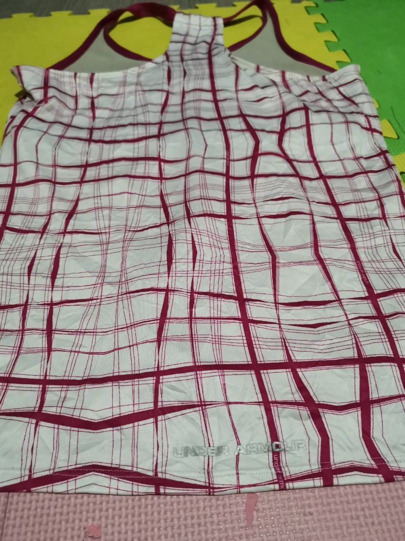 Under Armour stripes, Women's Fashion, Activewear on Carousell