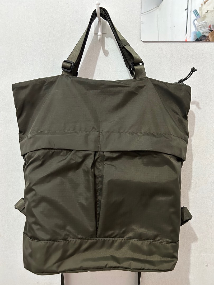 Uniqlo 2-way bag, Men's Fashion, Bags, Backpacks on Carousell