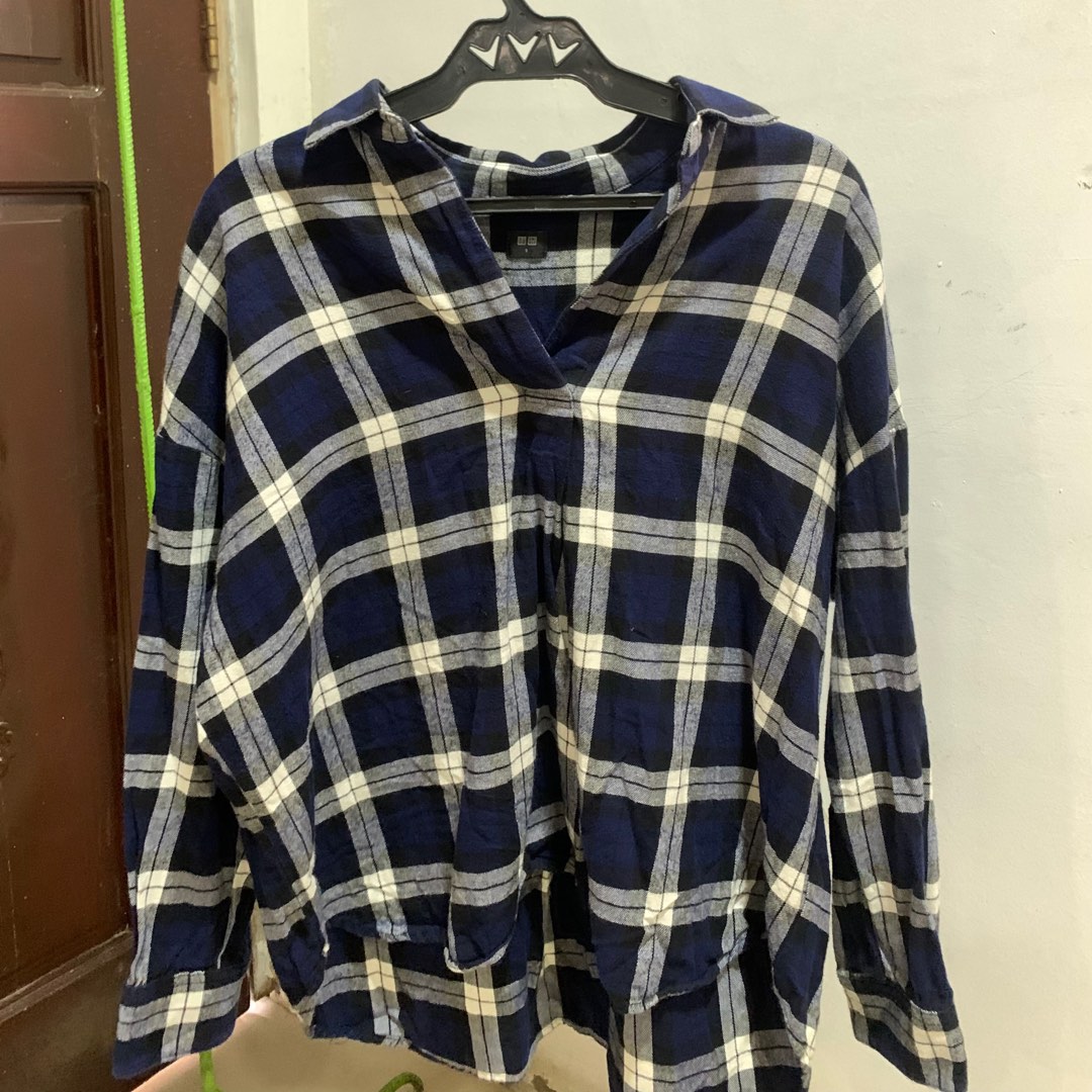 Uniqlo checkered polo, Women's Fashion, Tops, Longsleeves on Carousell