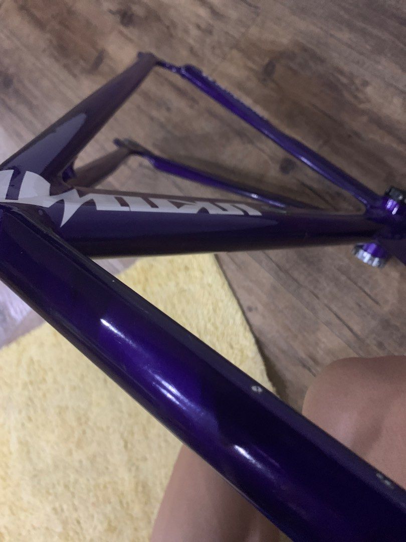 unknown singularity 2022 frameset, Sports Equipment, Bicycles & Parts ...