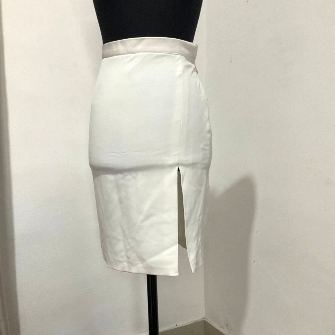 White span skirt rok putih belahan depan slit, Fesyen Wanita, Pakaian ...