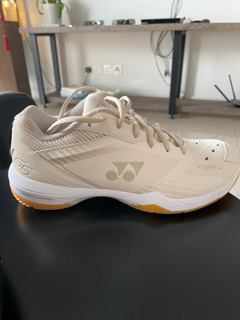 Yonex 65Z C-90, Men's Fashion, Footwear, Sneakers on Carousell