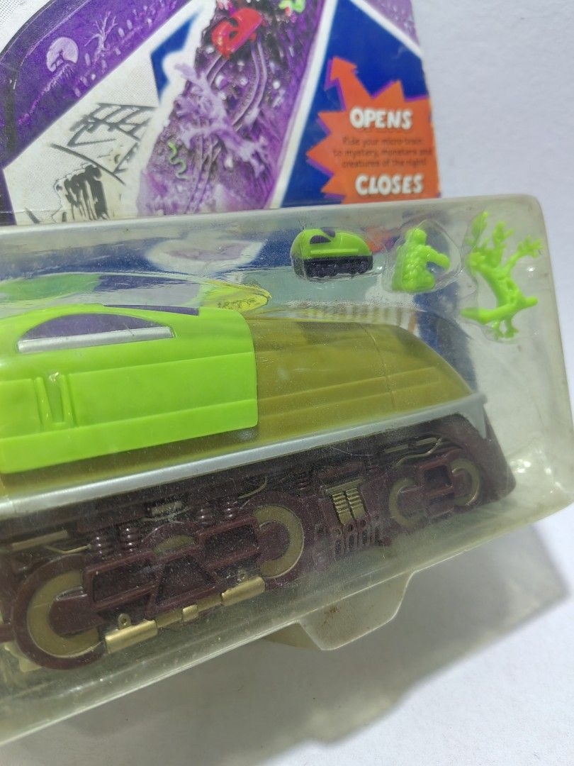 1994 Mattel Hot Wheels Adventures Transylvania Express Vehicle and ...