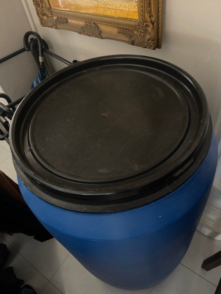 200L Barrel, Pet Supplies, Homes & Other Pet Accessories on Carousell