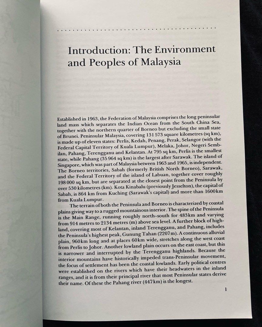 A History of Malaysia By Barbara Watson Andaya & Leonard Y. Andaya ...