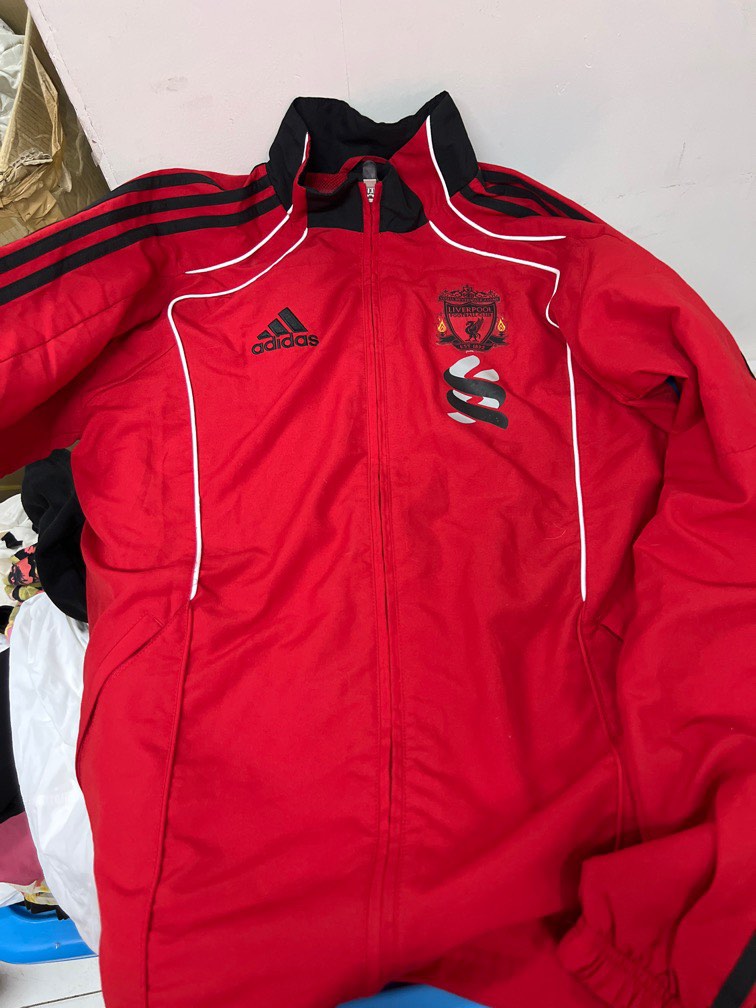 Adidas liverpool, Fesyen Pria, Pakaian , Baju Luaran di Carousell