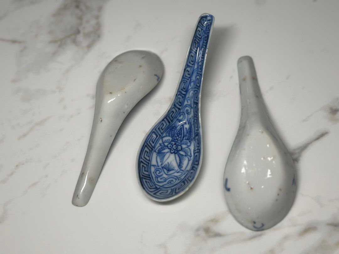 Antique Peranakan Blue & White Porcelain Spoon Set of 4, Hobbies & Toys ...