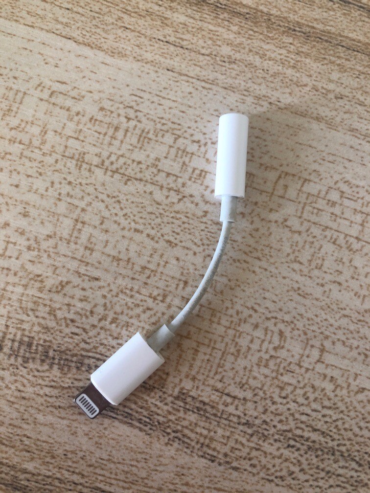 Apple Lightning to headphone jack Adapter, Mobile Phones & Gadgets ...