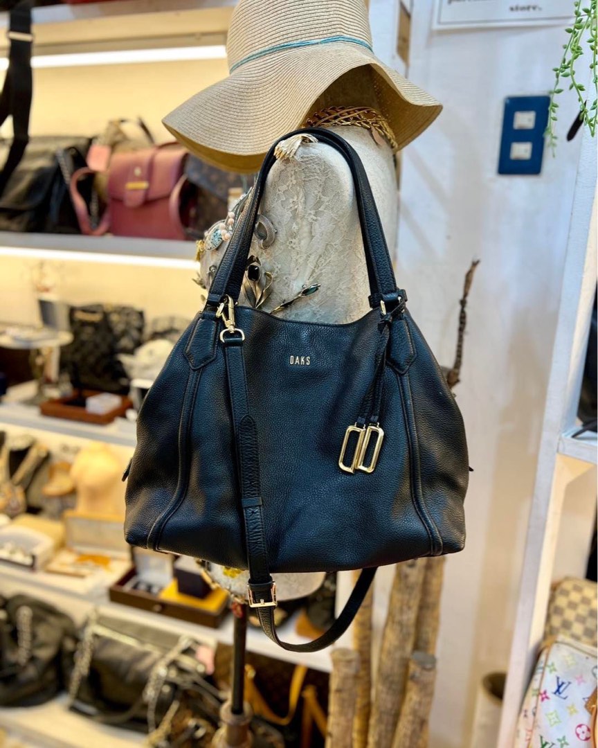 Auth DAKS LONDON two way bag, Women's Fashion, Bags & Wallets, Cross-body Bags on Carousell